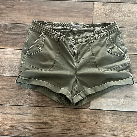 torrid | Shorts | Torrid Olive Green Short Shorts Size 2w | Poshmark